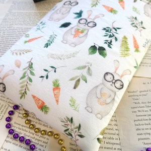 Bunny Book Sleeve, Reading Gift for Her, Book Nerd Gift, Teacher Gift ...