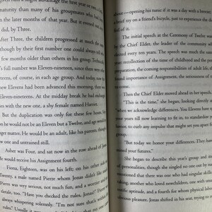 1993/2000 "the Giver / Gathering Blue" Lois Lowry Young Adult Fiction ...