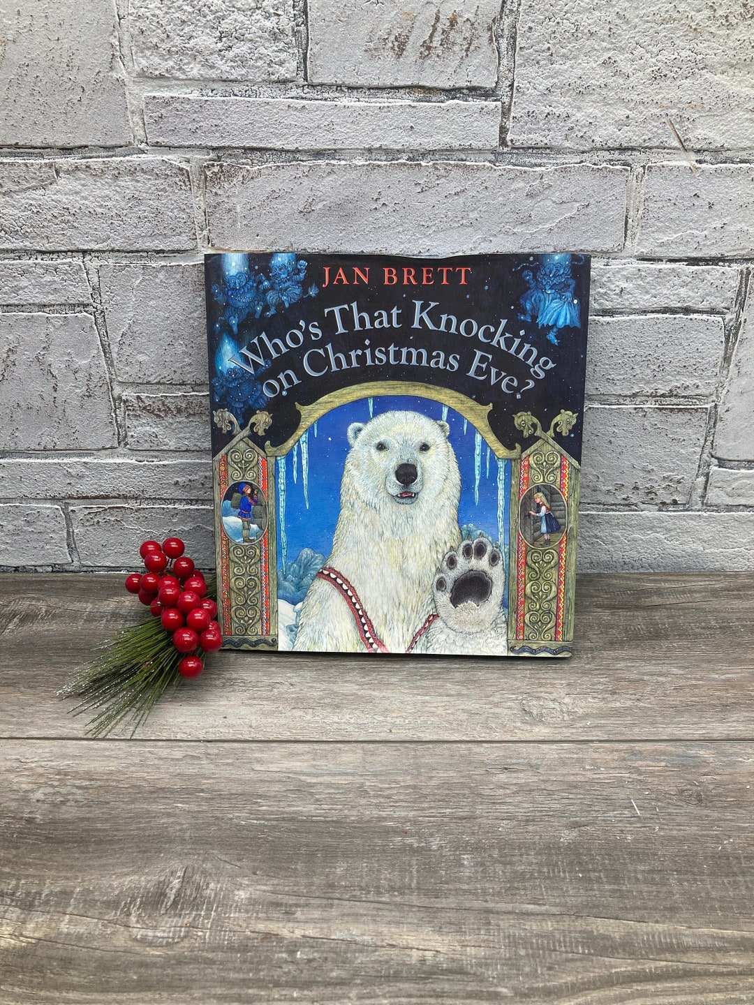 Who's That Knocking in Christmas Eve Jan Brett Vintage Book Children's ...