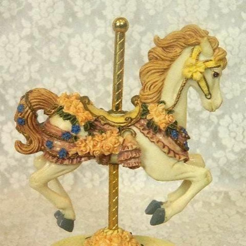 Vintage Heritage House Carousel Horse - Melodies County Fair Figurine ...
