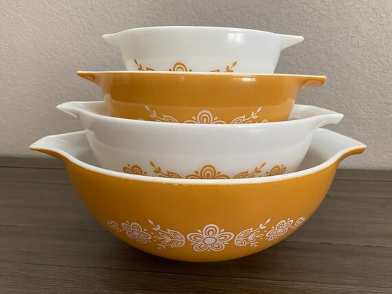 Kitchen & Dining Home & Living Dining & Serving Vintage Pyrex Gold ...
