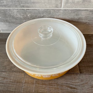Vintage Pyrex 664 Big Bertha 4 Quart Butterfly Gold Casserole Dish and ...