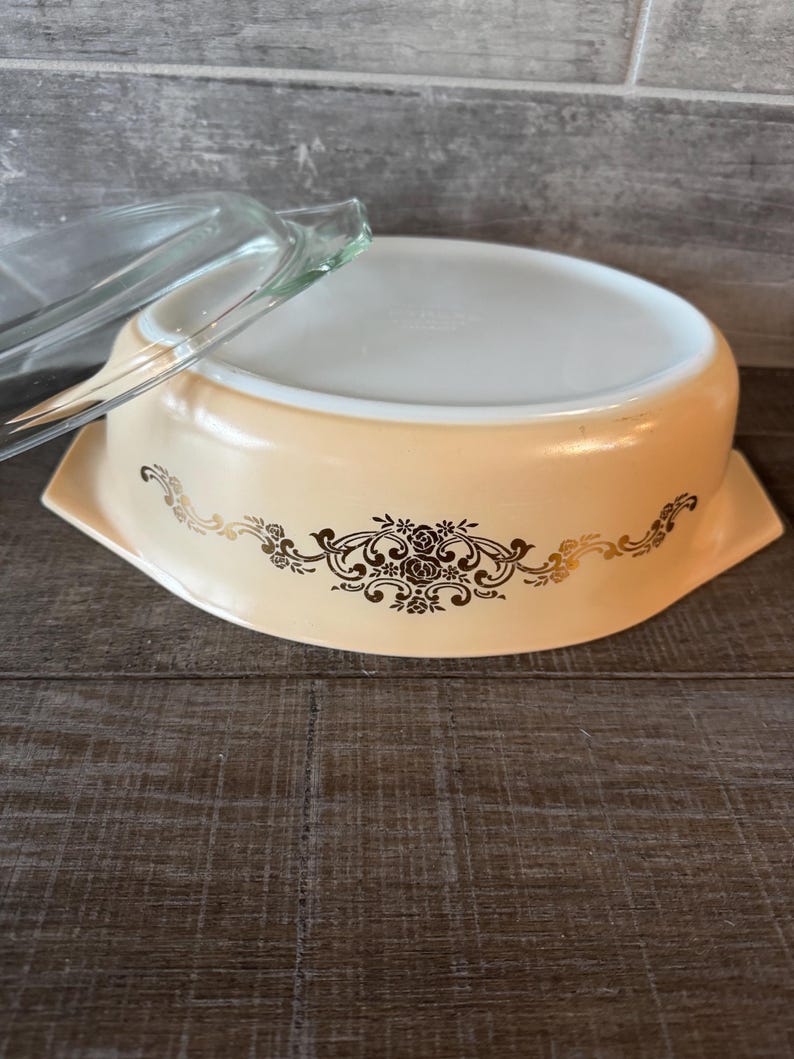 Vintage Pyrex Golden Rose Casserole Dish With Lid 2.5 Qrt 945 Made in ...