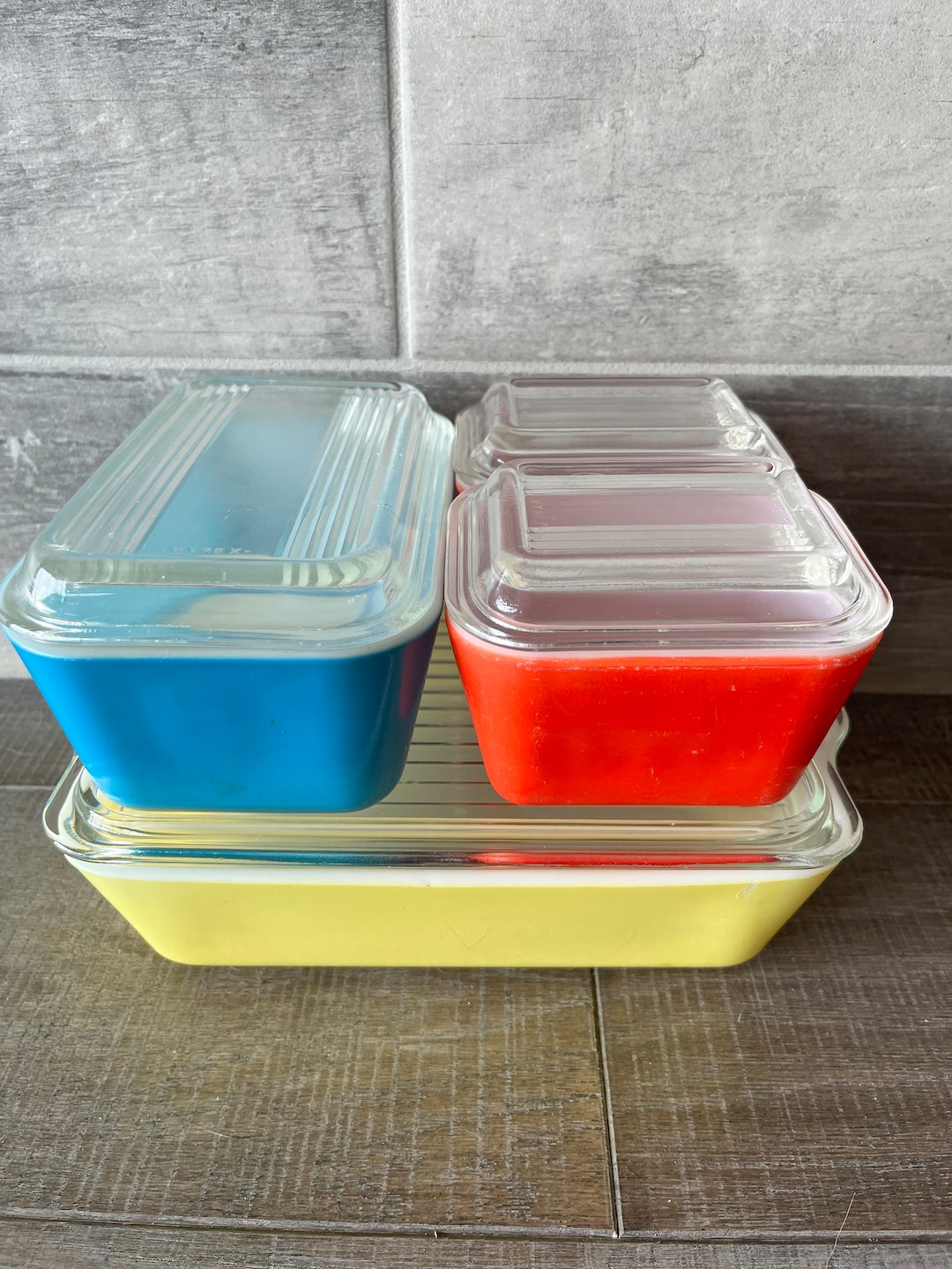 Vintage Pyrex Set of Primary Colors Refrigerator Dish Set With Lids 8 ...
