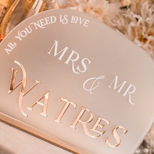 Acrylic Arch Frozen Top Table Sign, White and Gold Top Table Sign ...