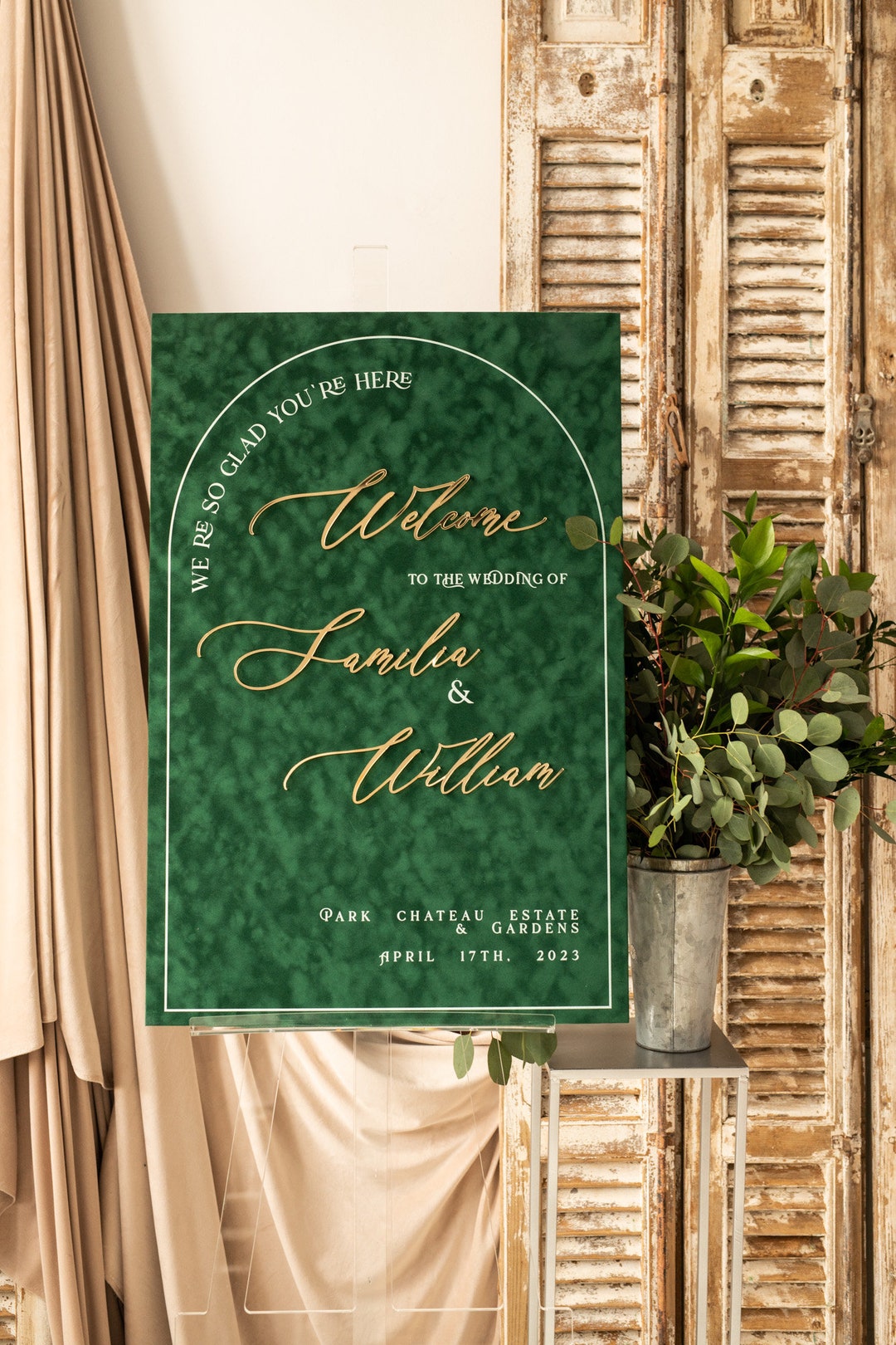 Luxury Velvet Green Wedding Welcome Sign, Golden Wedding Decor ...