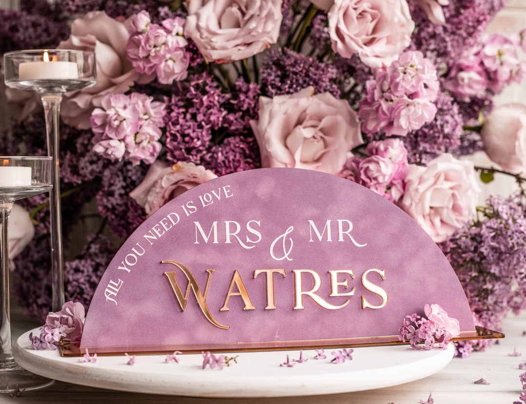 Golden Acrylic Top Table Mr & Mrs Signs With Stand, Mauve Velvet Gold ...