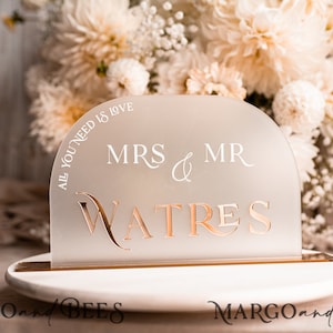 Acrylic Arch Frozen Top Table Sign, White and Gold Top Table Sign ...