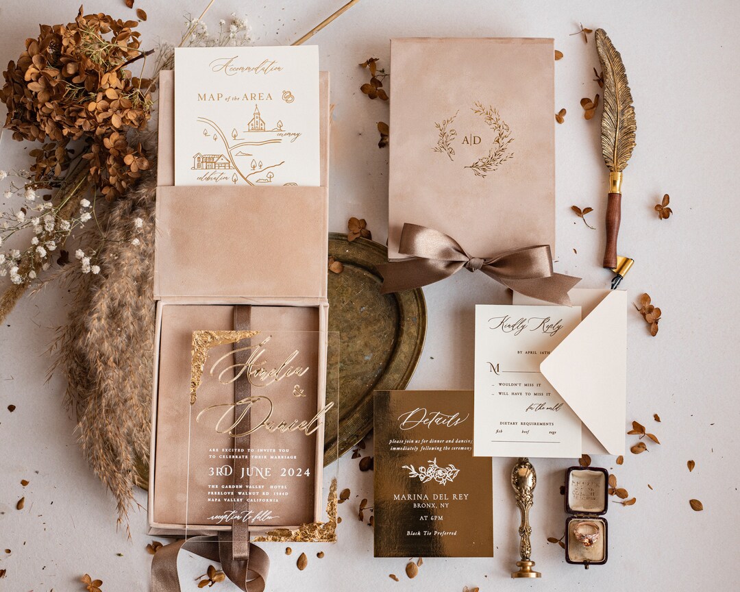 Beige Velvet Wedding Invitation Box, Glamour Beige Velvet Wedding ...