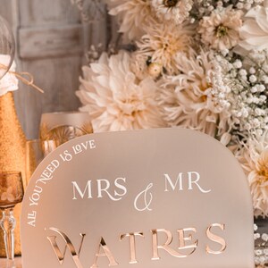 Acrylic Arch Frozen Top Table Sign, White and Gold Top Table Sign ...