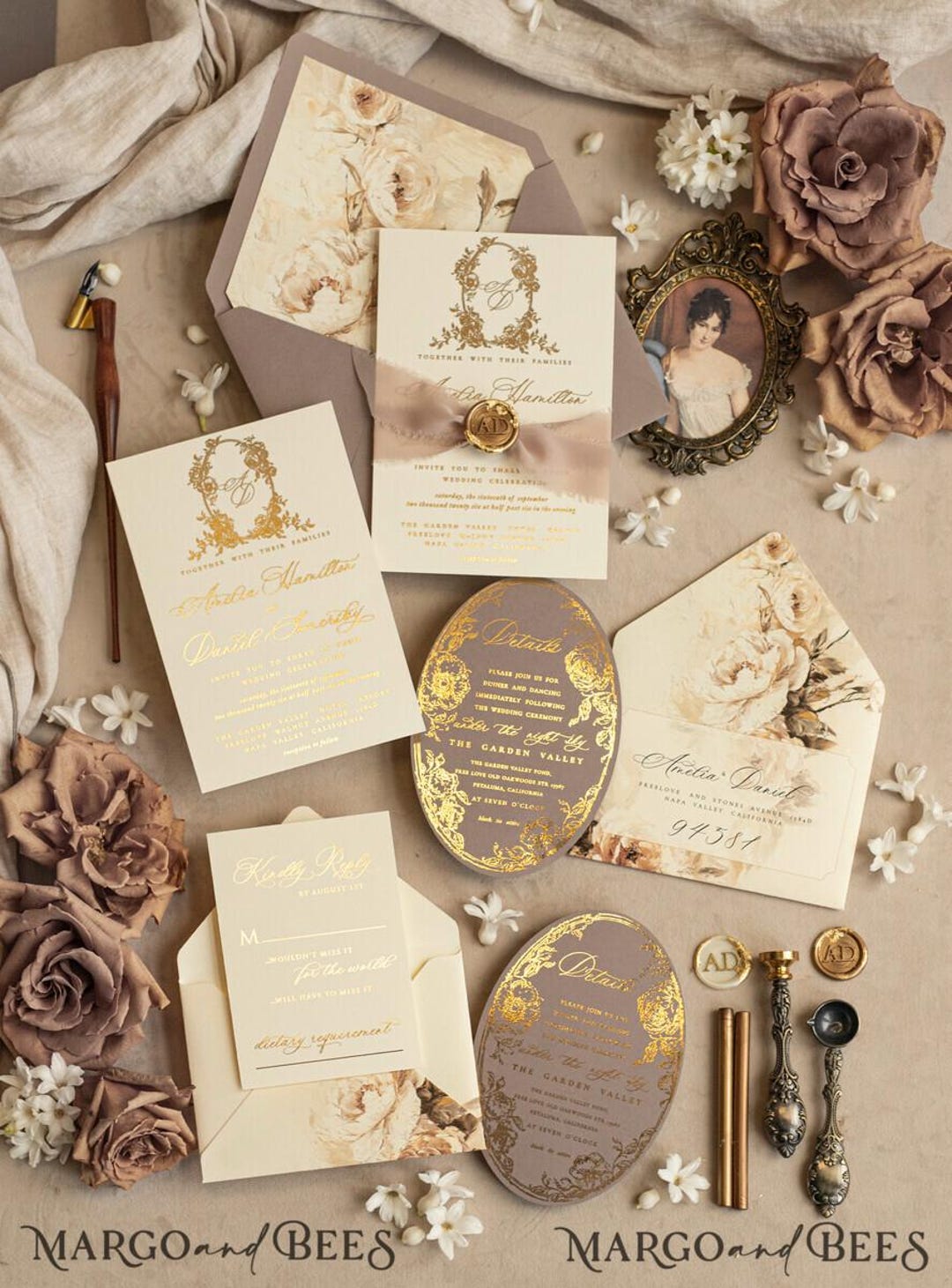 Vintage Baroque Wedding Invitation Suite Beige Golden Wedding ...