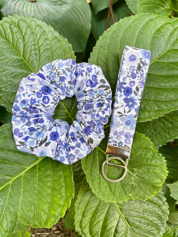 Blue Floral Wristlet Key Fob and Scrunchie Set | Etsy