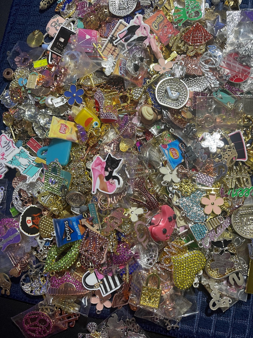 Mixed Metal Junk Charms: 100pcs Gold, Rose Gold, Black, Silver - Bling ...