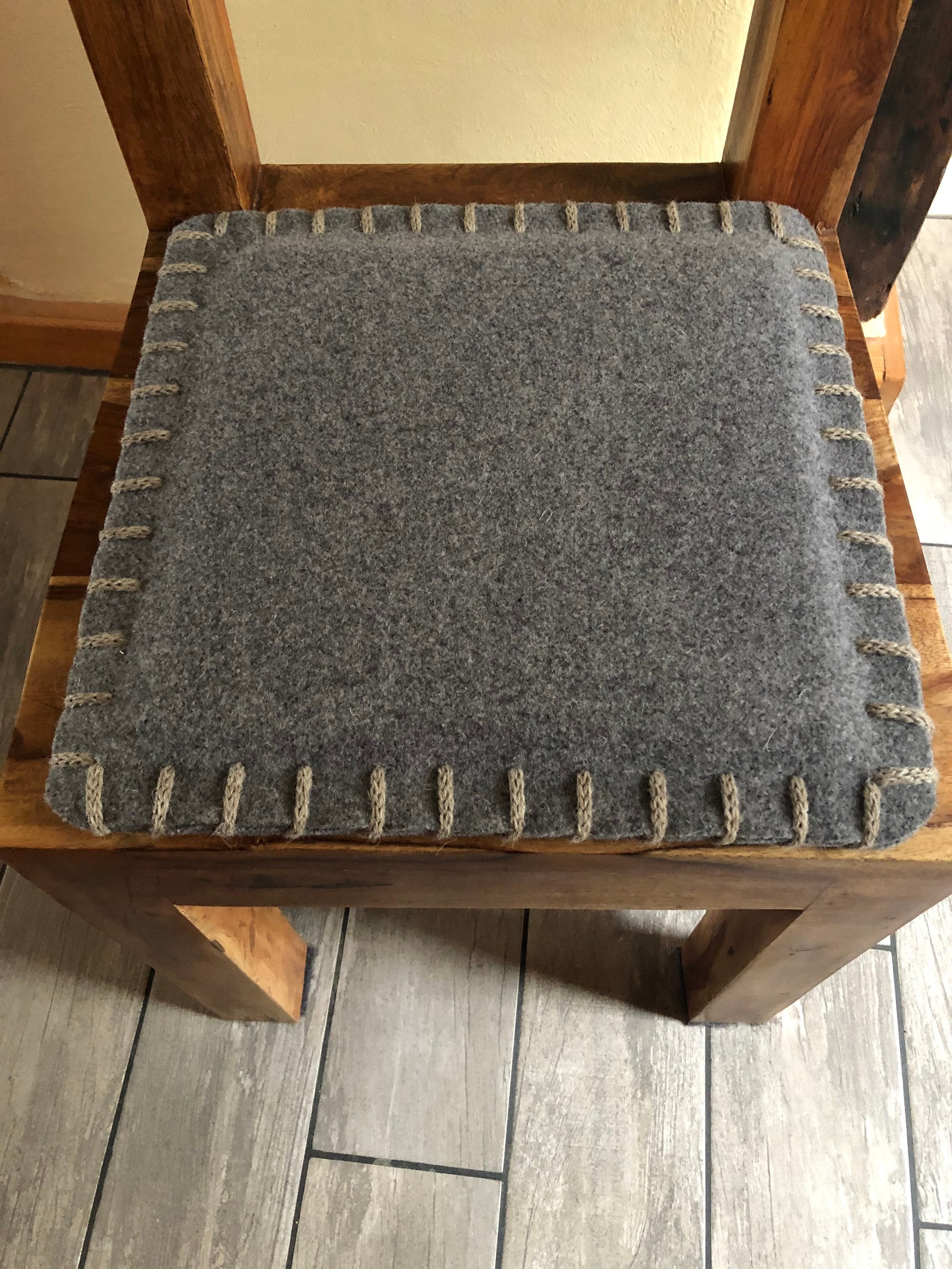 Stuhlkissen aus Wollfilz - Etsy