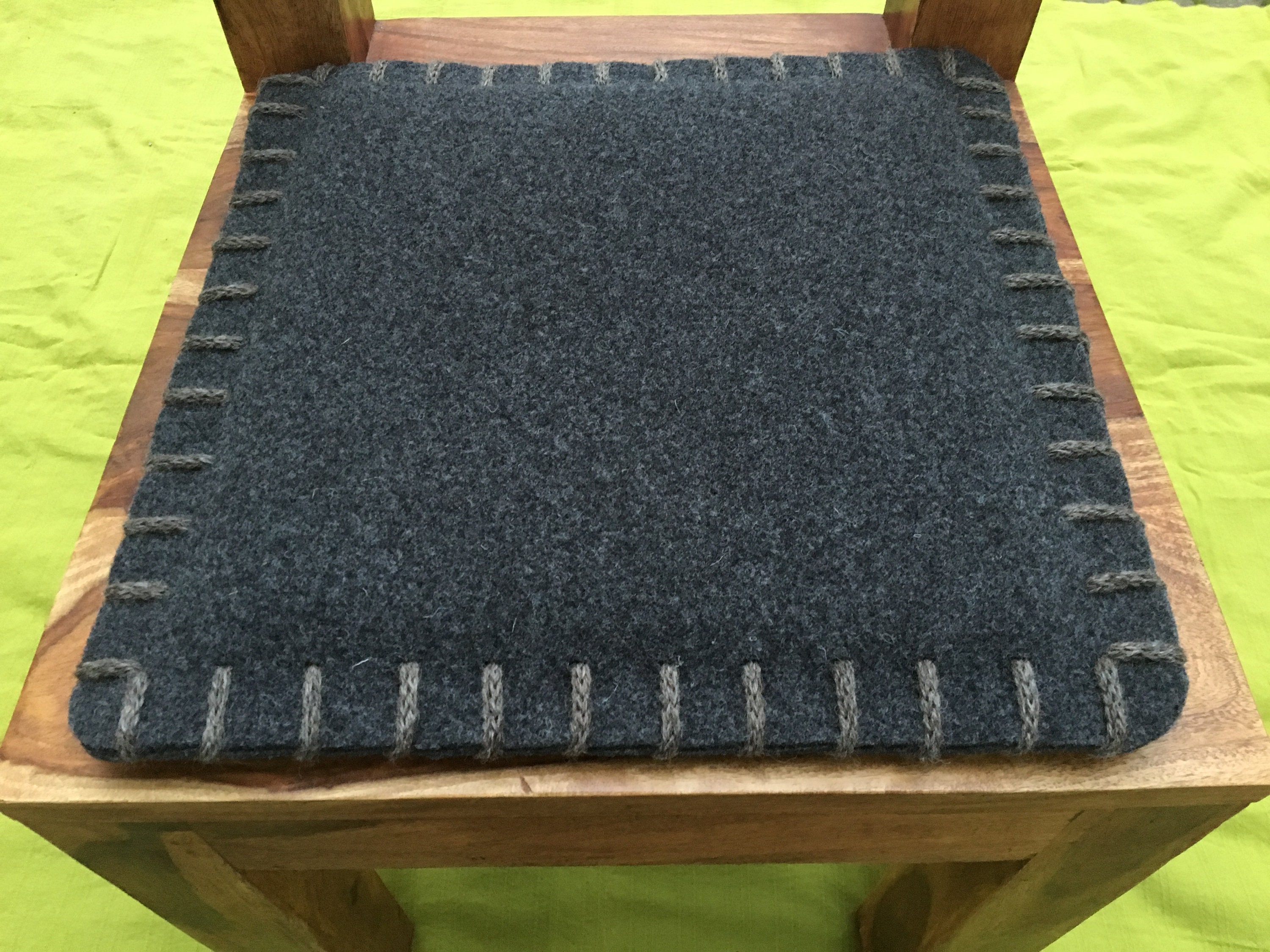 Stuhlkissen aus Wollfilz - Etsy