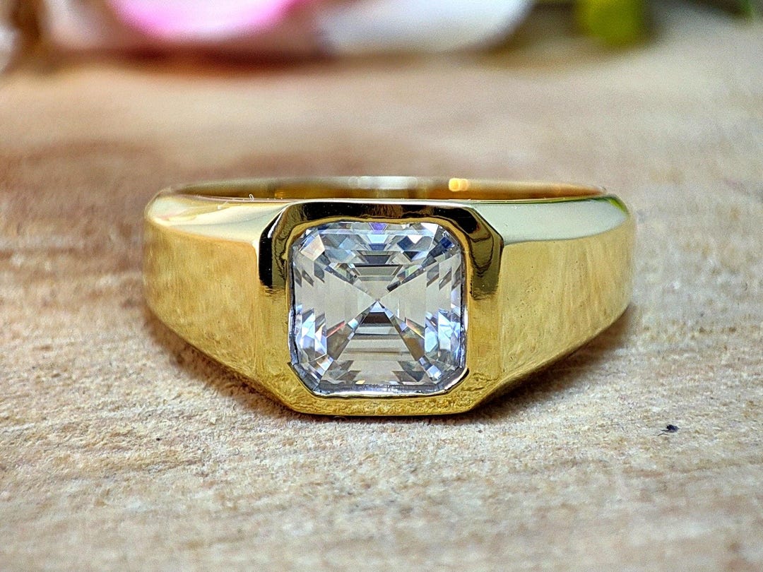 Lab Grown Diamond Men's Ring: E/VVS2- 2ct Asscher Cut, 14K Yellow Gold ...
