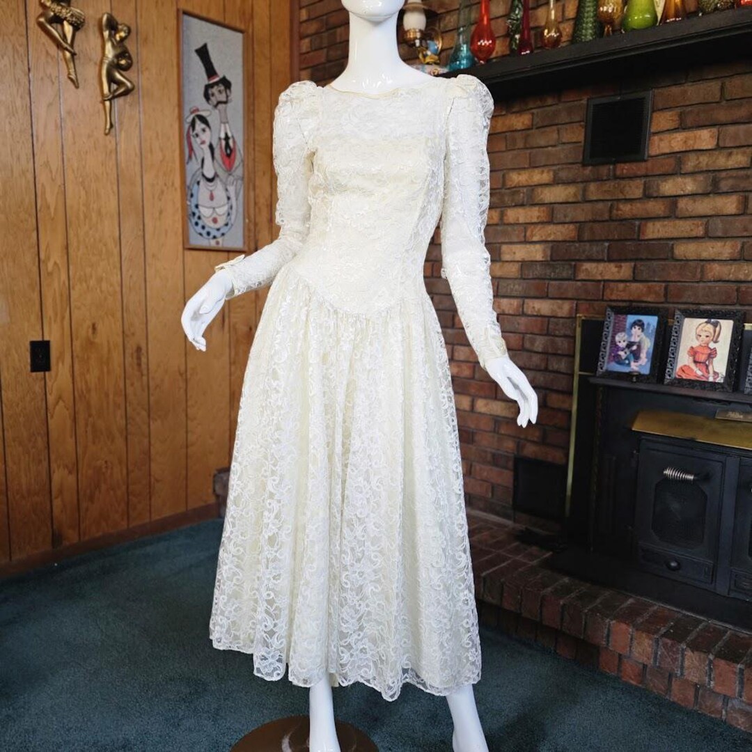 Vintage 80s Victorian Lace Alfred Angelo Illusion White Wedding Puff ...