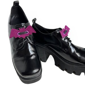 Embroidered Bat Shoe Lace Charm | Spooky Skate & Shoe Accessory - Etsy