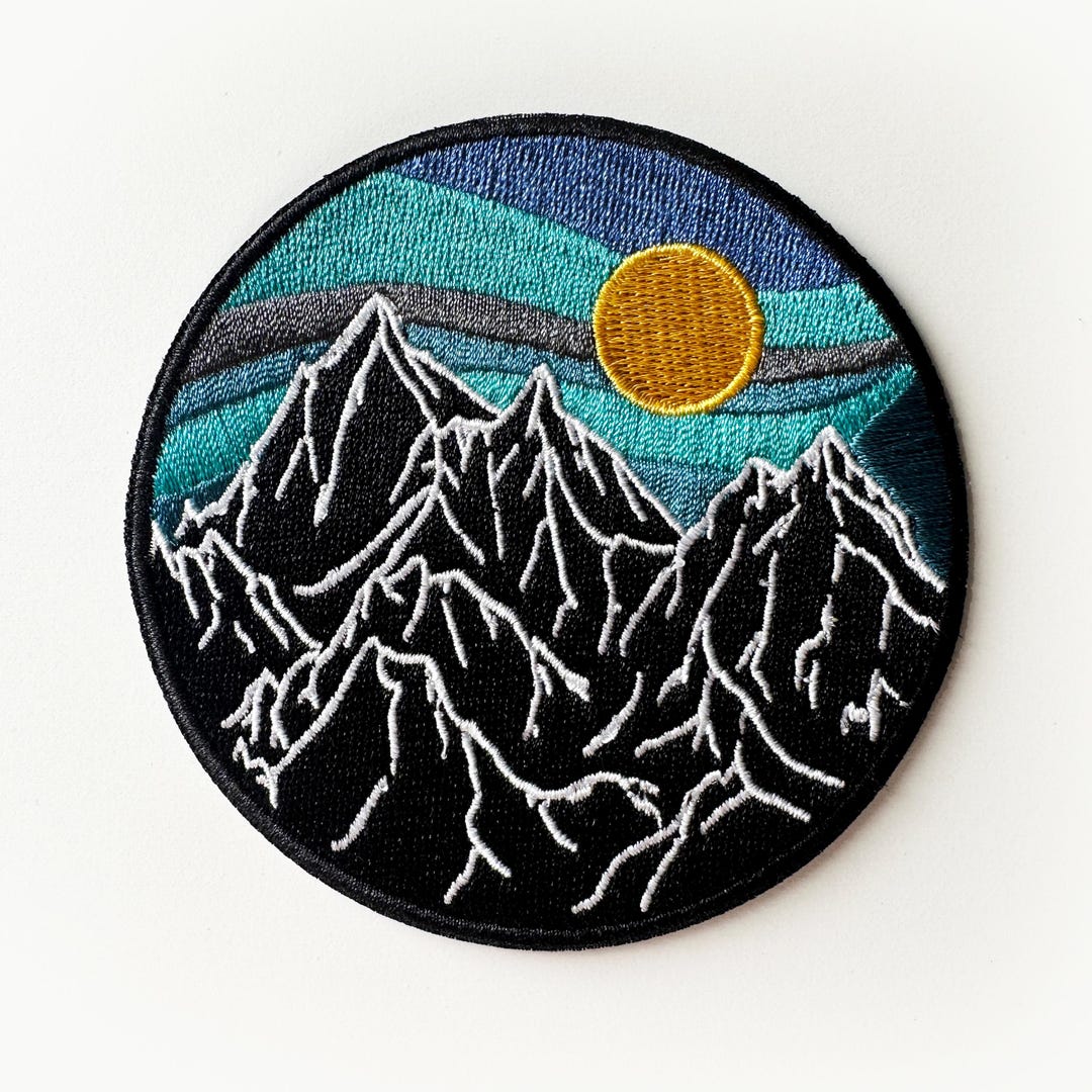 Retro Mountain Patch | Embroidered Hiking Camping Adventure | Backpack ...
