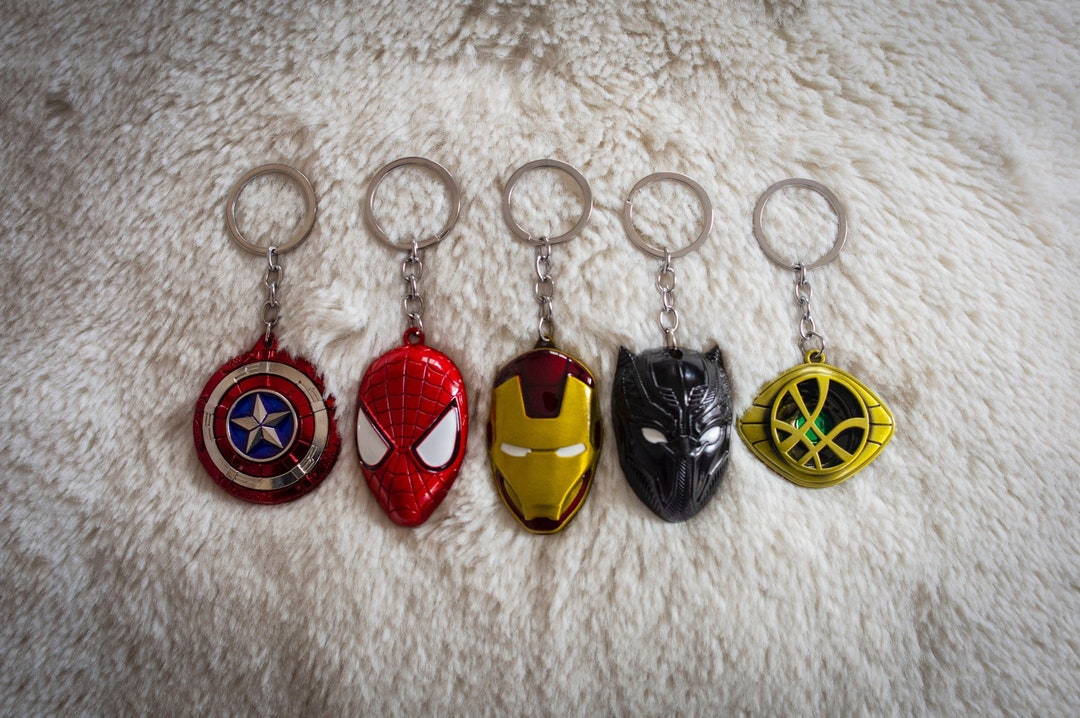 Marvel Keychains, Spiderman, Doctor Strange, Iron Man, Captain America ...