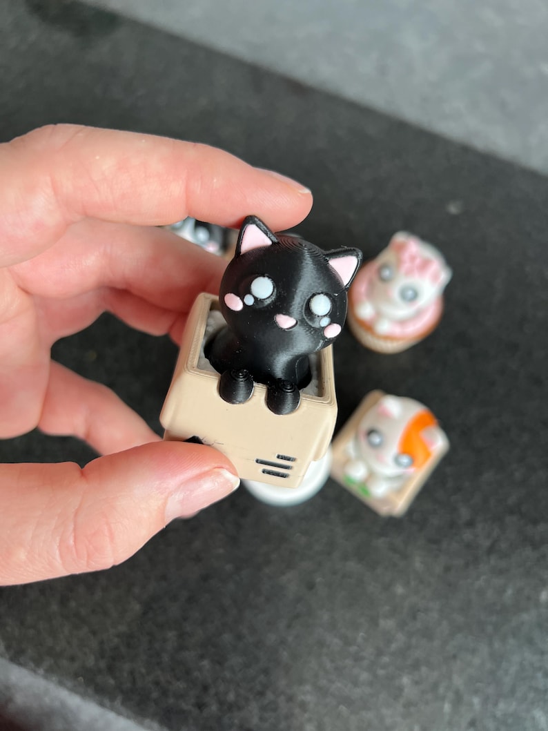 Kawaii Cat Clicker Toys, Fidget Companions op het bureau, koffiekopjes ...