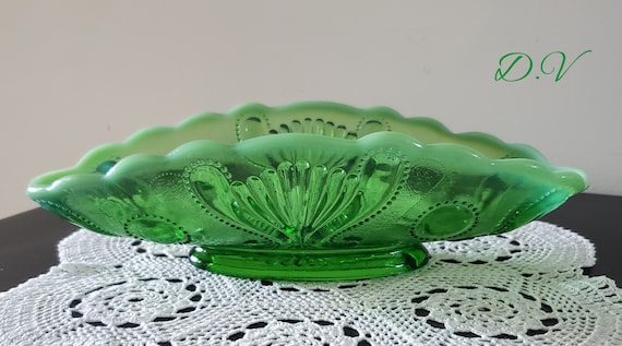 Vintage Jefferson Glass-jewel & Fan Footed Banana Boat Green | Etsy