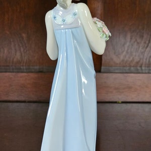 Vintage Lladro Porcelain Figurine 5604spring Token - Etsy