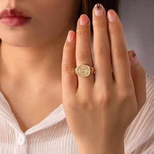 Custom Signet Ring College Emblem Signet Ring -personalized Ring Class ...