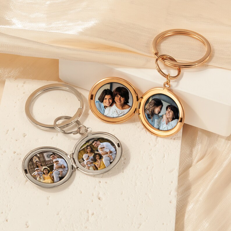 Custom Engraving Locket Keychain - Combined Birth Flower Keychain With ...