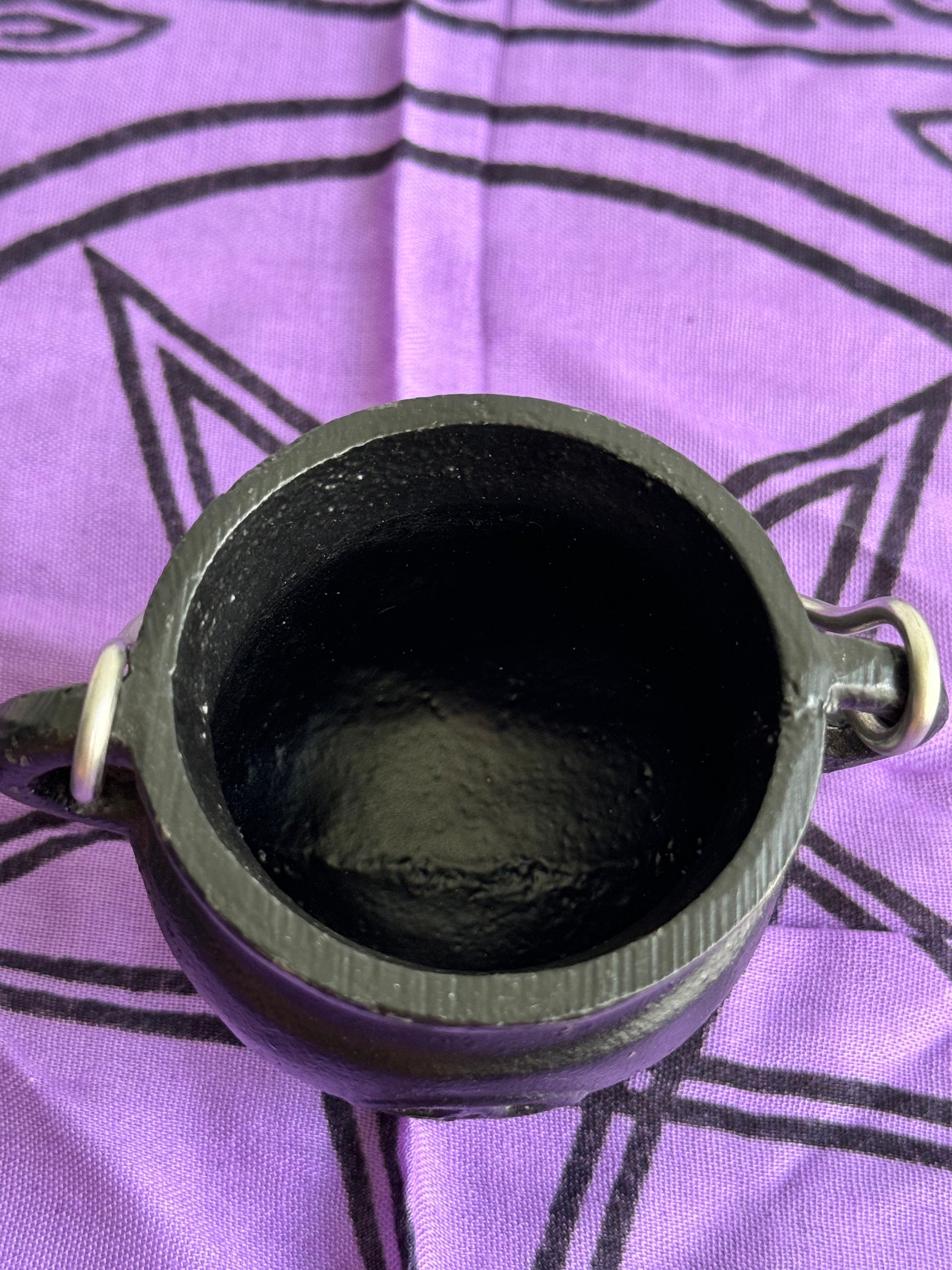 Cast Iron Cauldron With Lid, Potions and Brews, Candle Holder, Cast ...