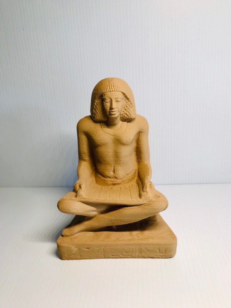 Statue of seated scribe - zyfivw