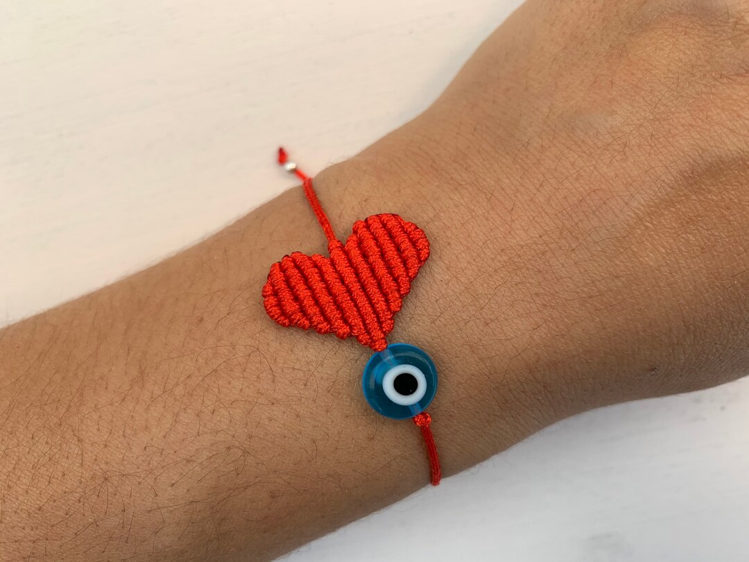 Lucky Charm Bracelet, Friendship Bracelet, Evil Eye, Macrame Heart ...