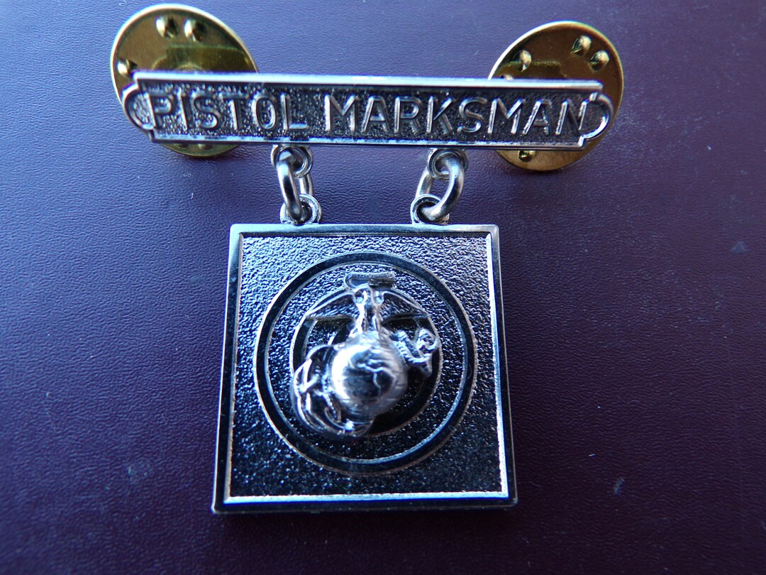 US Marine Corps Pistol Marksman Badge Military Uniform EGA Rare Pin ...