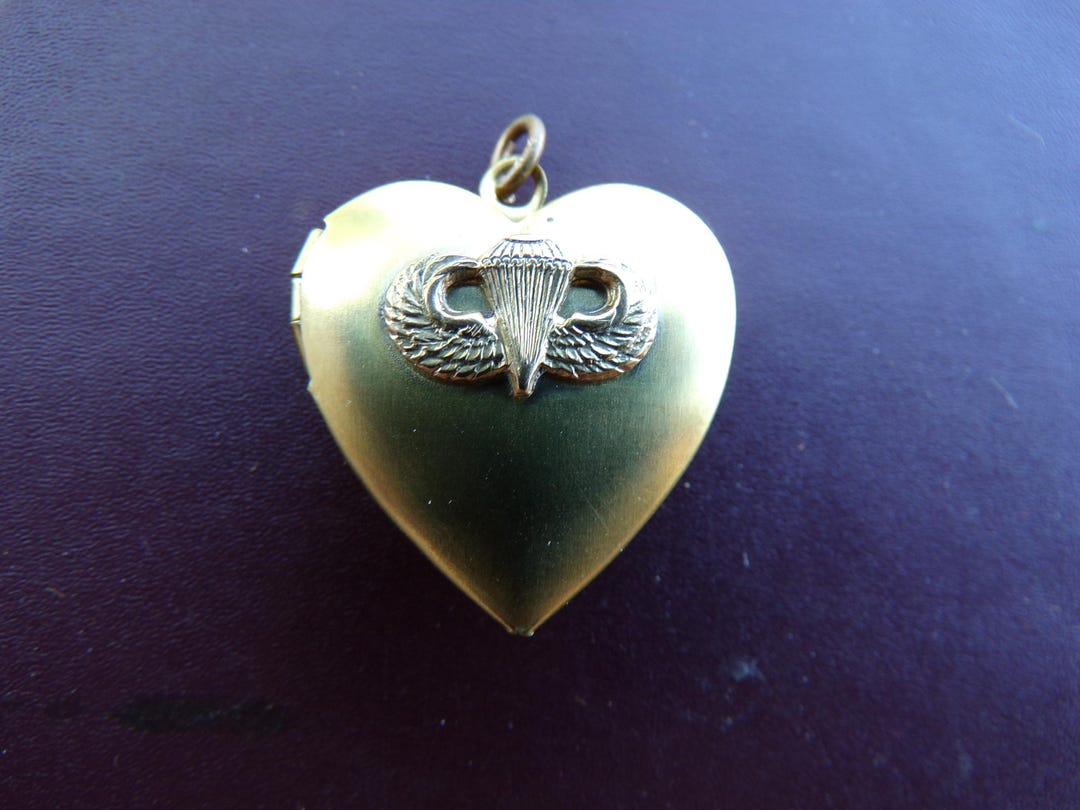 Airborne Sweetheart Jump Wings Picture Heart Locket Necklace Bracelet ...