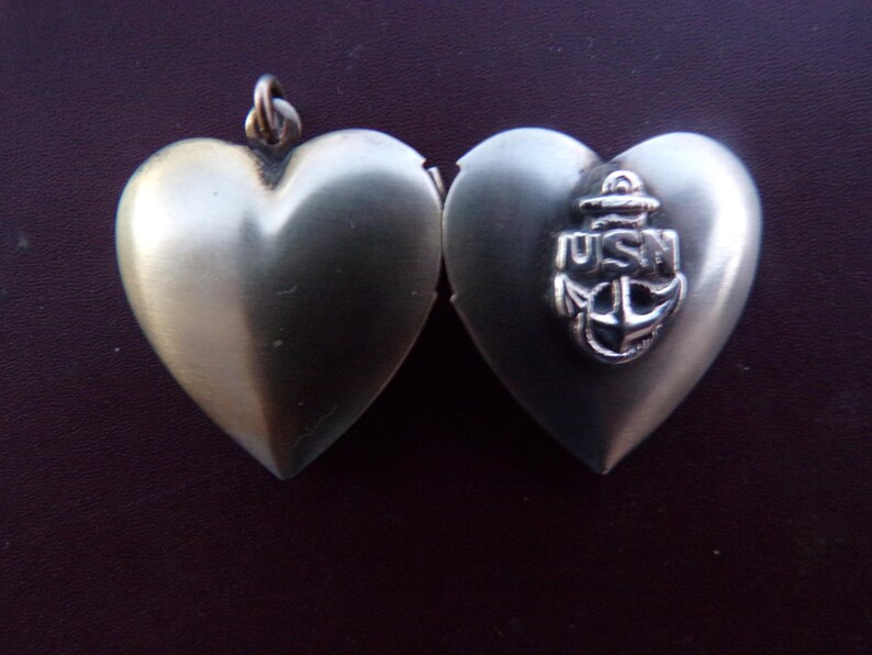 Vintage US Navy Petty Officer Sweetheart Picture Locket Necklace ...