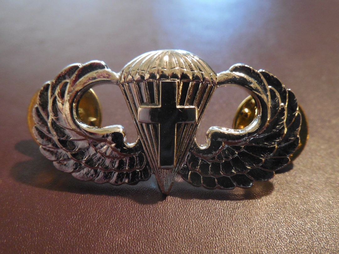Airborne Chaplain Jump Wing Badge Military Cross Uniform Parachute Pin ...