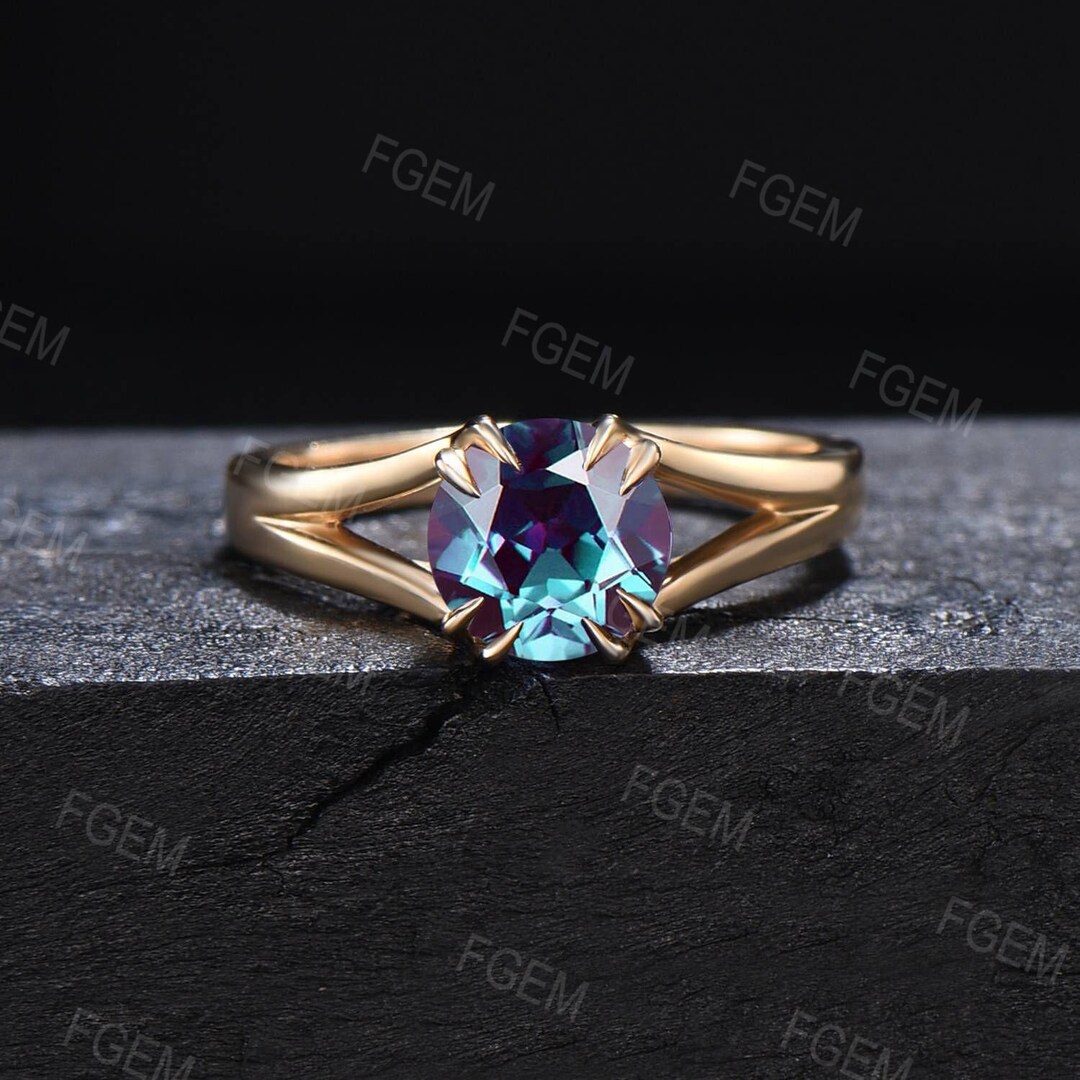 Color-change Alexandrite Solitaire Ring Women 6 Prong Split - Etsy