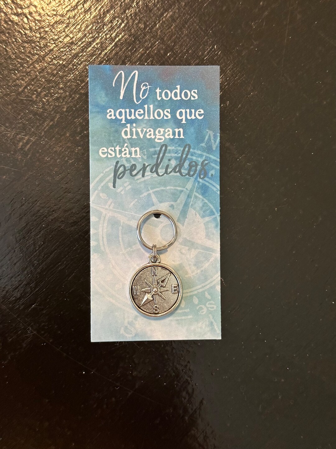 Spanish Version Not All Who Wander Are Lost Zipper Pull Keychain 1pc ...