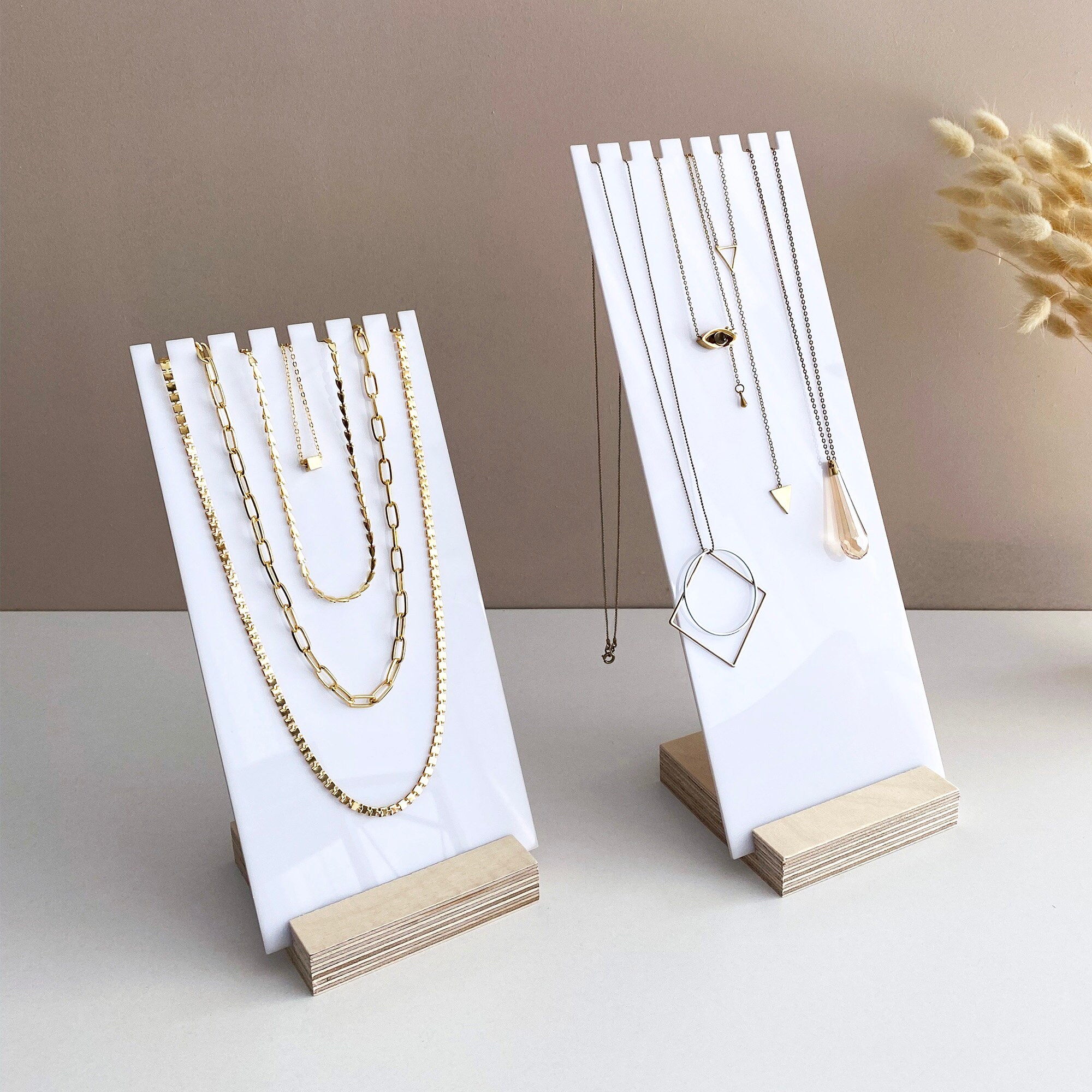 Necklace stand white store
