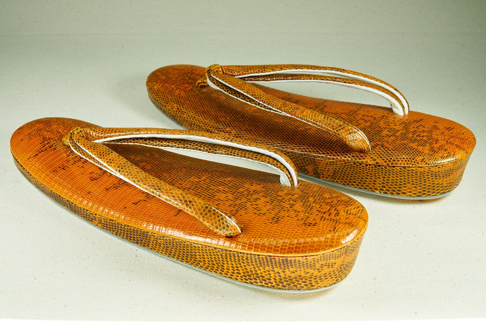 Japanese Vintage Zori/geta Sandals - Traditional Japanese Shoes - Asian ...