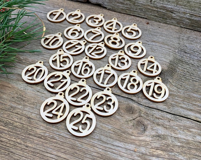Wooden Christmas Tree Advent Buttons. Numbers 1-25. - Etsy