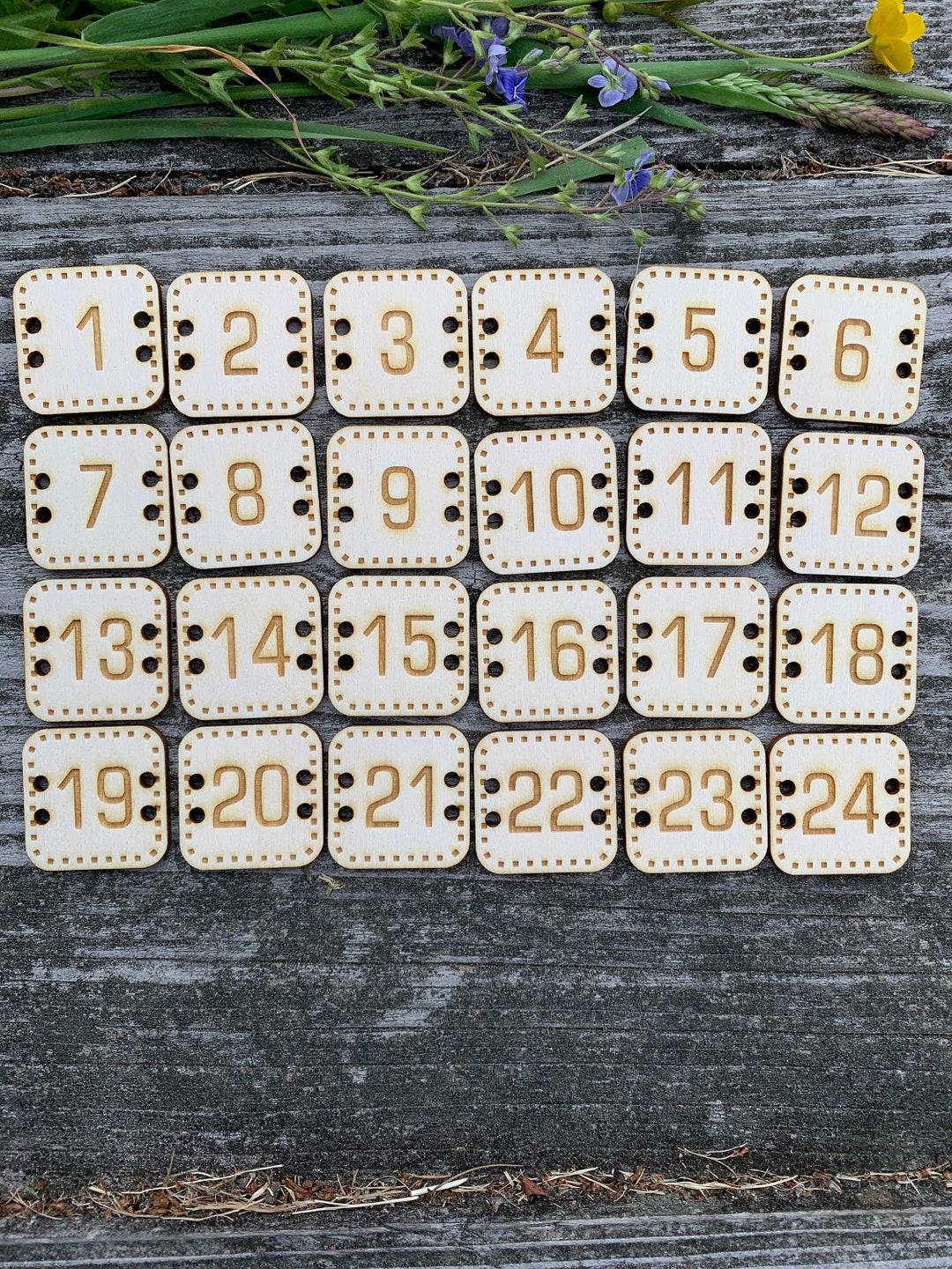 Countdown to Christmas, Buttons Advent Calendar Wooden Number Tags ...
