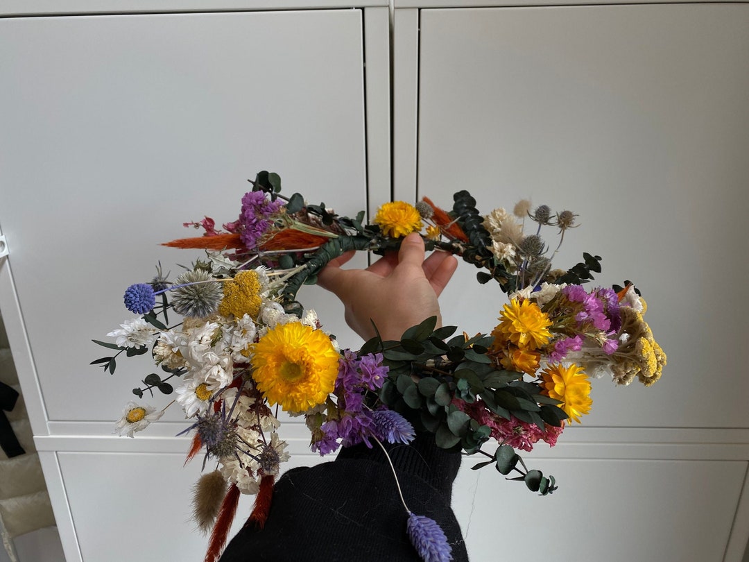 Wildflower Eucalyptus, Daisies & Scottish Thistle Dried Flower Crown ...