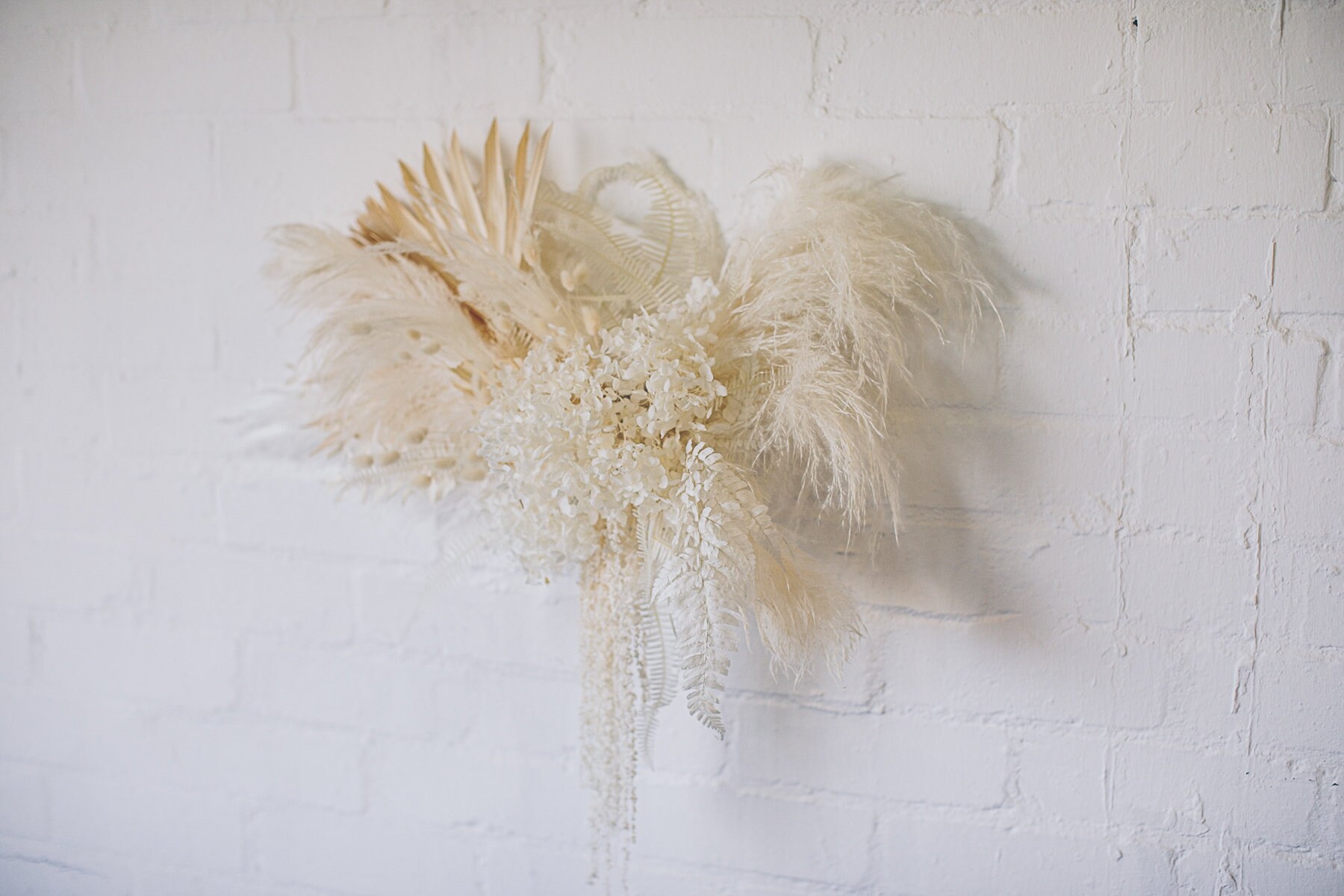 Trailing Amaranthus & Pampas Moongate Decoration Palm Arch | Etsy