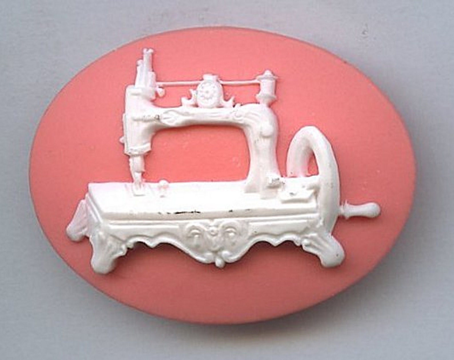 Kelmscott Designs 1" X 1.5" Sewing Machine Needle Minder - Etsy