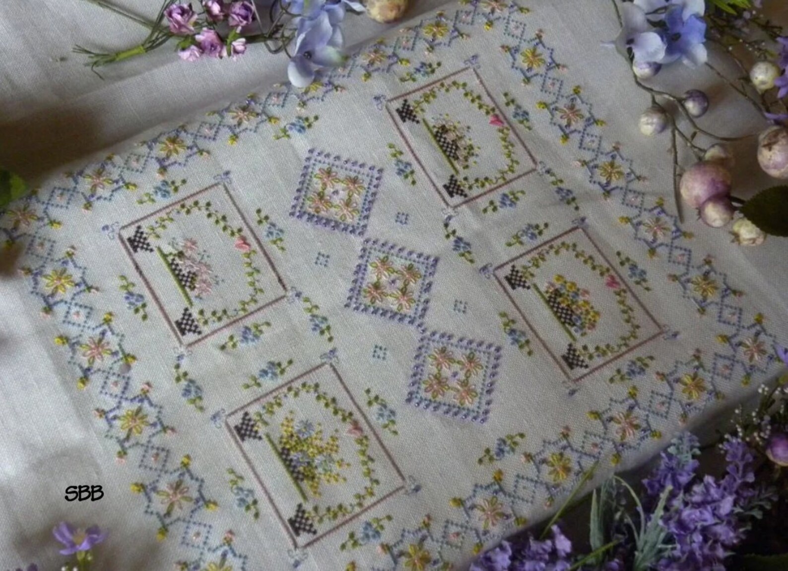 MTV Designs - Blossom Breeze Sampler - Original Design by Maria Teresa ...
