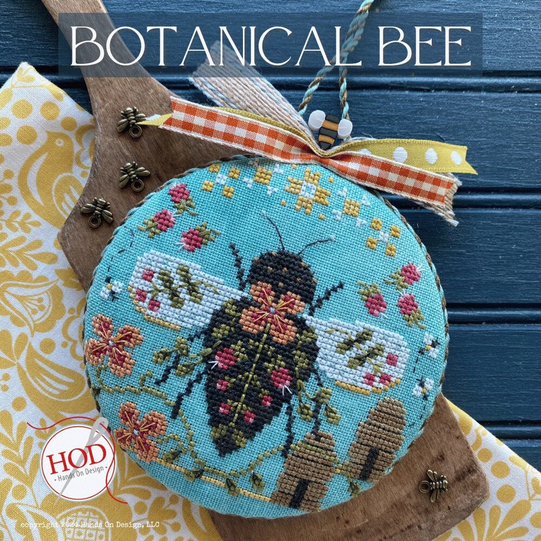 Hands on Design - Botanical Bee - Original Design by Cathy Habermann - Etsy
