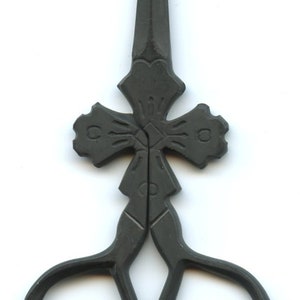 Kelmscott Designs 4" Cross Scissors - Etsy