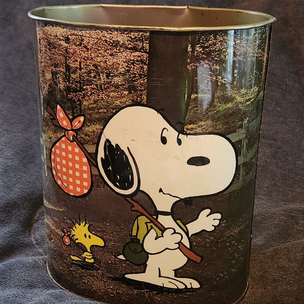 Vintage Snoopy Tin - Etsy