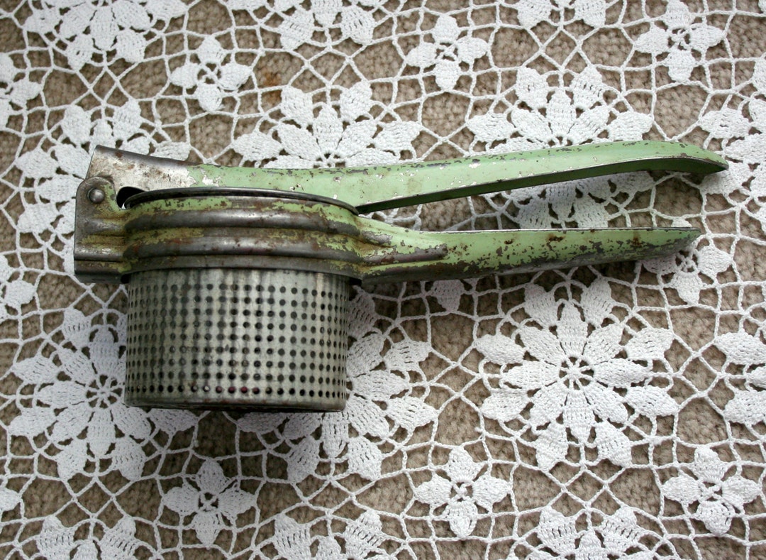 Vintage Ricer Potato Masher Green Handle Primitive Chippy Farmhouse ...